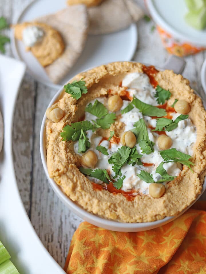 Easy hummus recipe: Ready in minutes! - Cadry's Kitchen