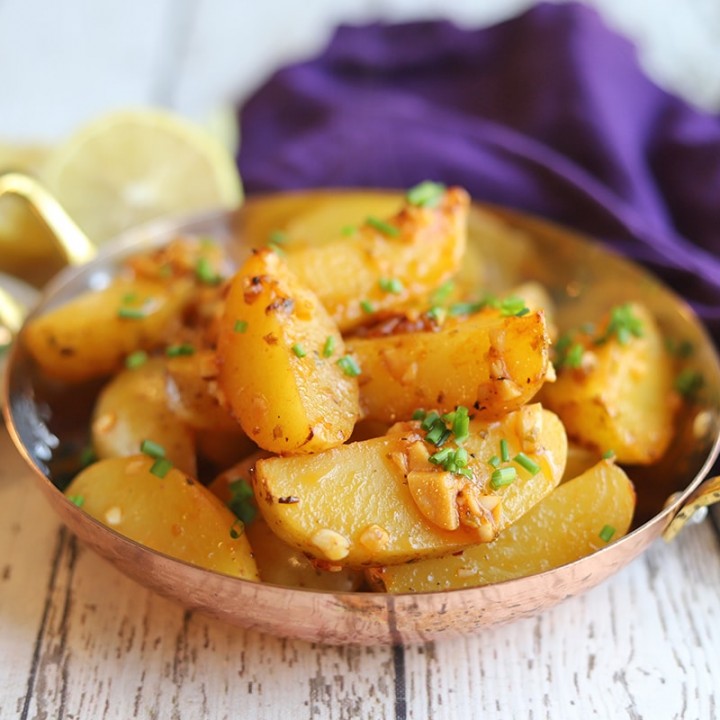 Greek lemon potatoes with garlic & oregano - Cadry's Kitchen