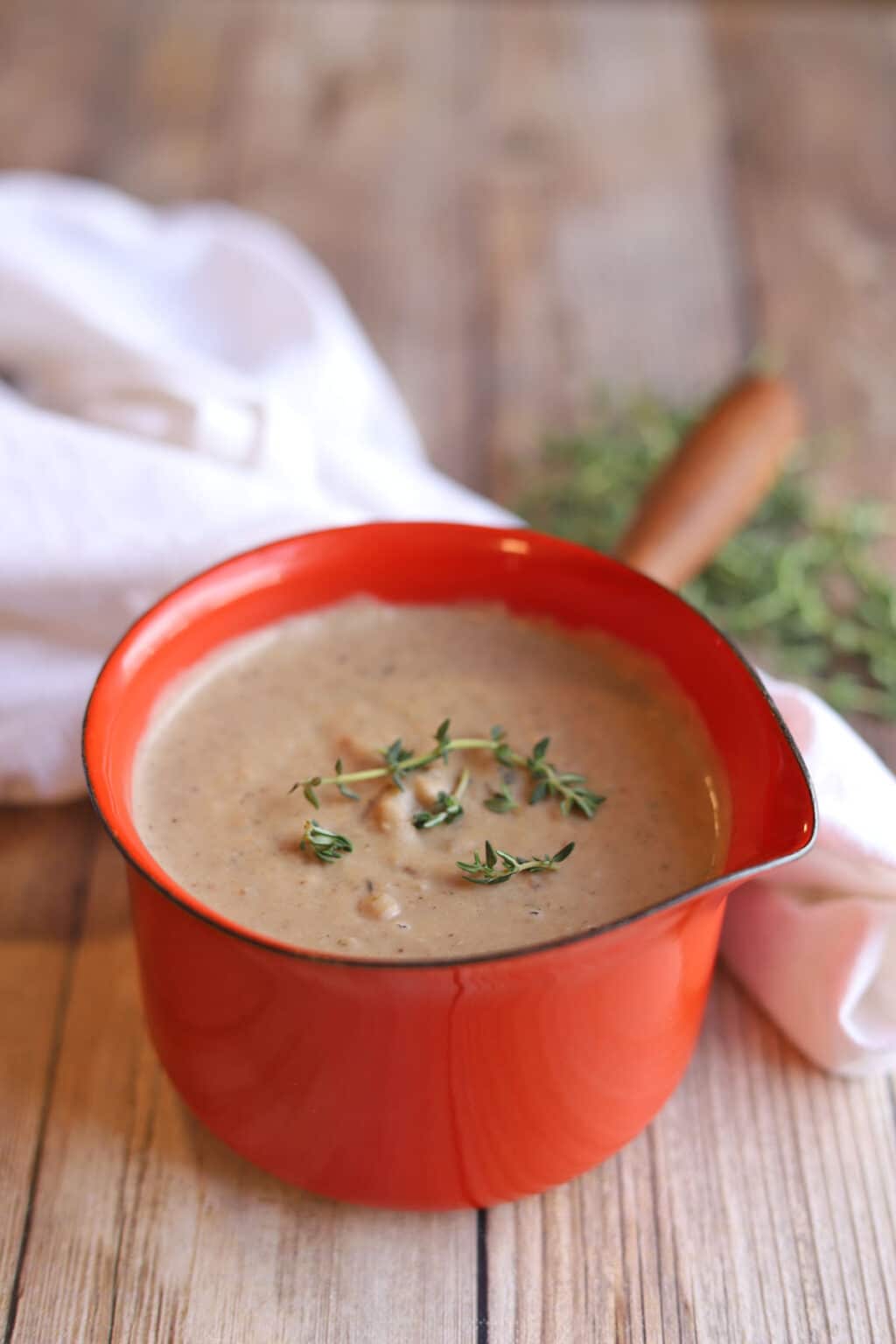 Creamy chestnut gravy (vegan) - Cadry's Kitchen