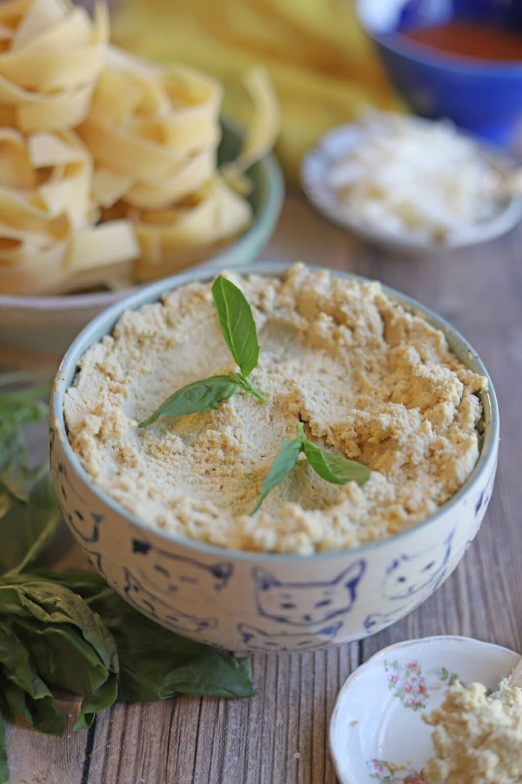 What is nutritional yeast + 32 ways to use it - Cadry's Kitchen