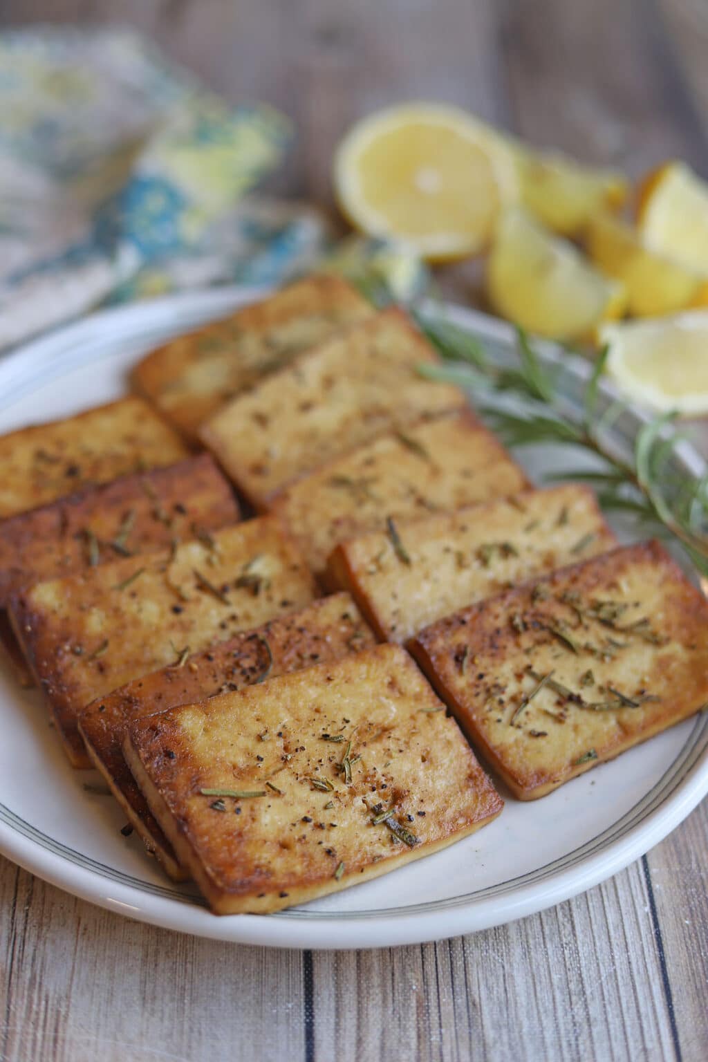 17 vegan Easter dinner recipes (Delicious mains everyone will love ...