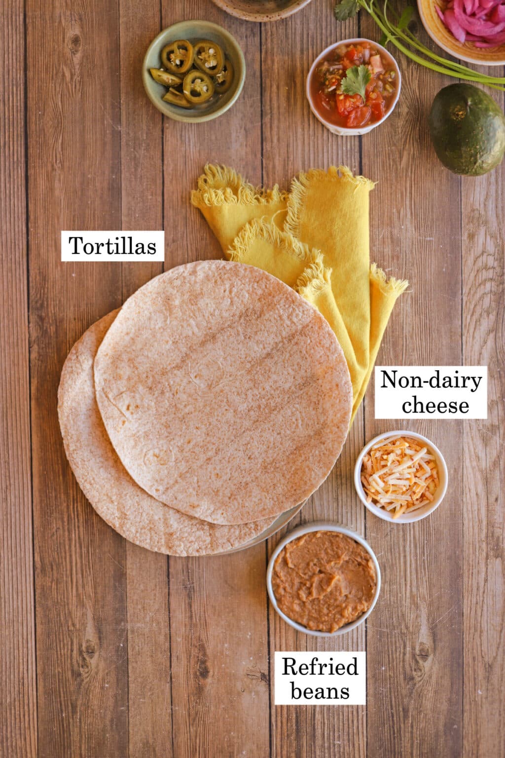 Easy vegan quesadilla recipe with refried beans (Just 3 ingredients ...