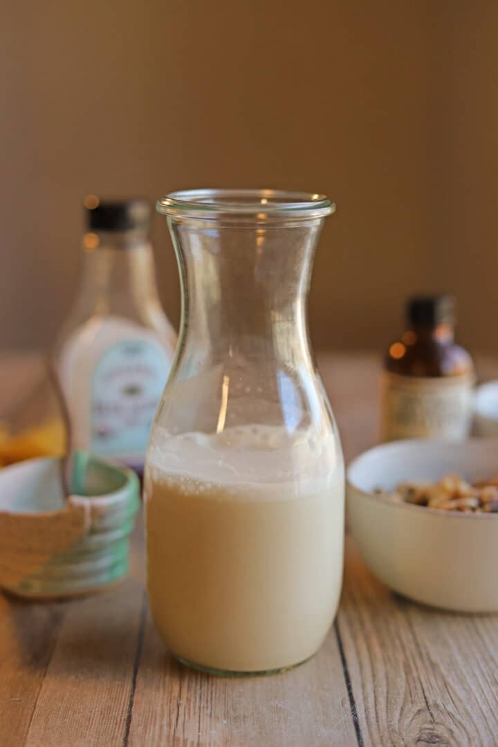 Homemade walnut milk recipe (5 ingredients) - Cadry's Kitchen