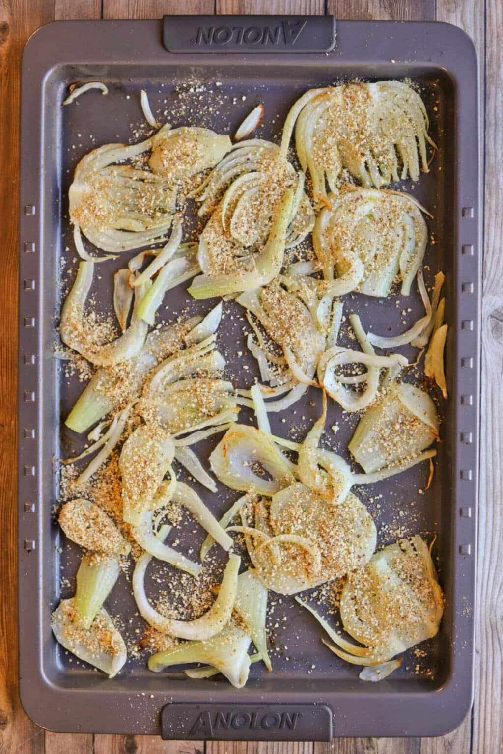 Roasted fennel with vegan parmesan cheese (Just 4 ingredients!) - Cadry ...