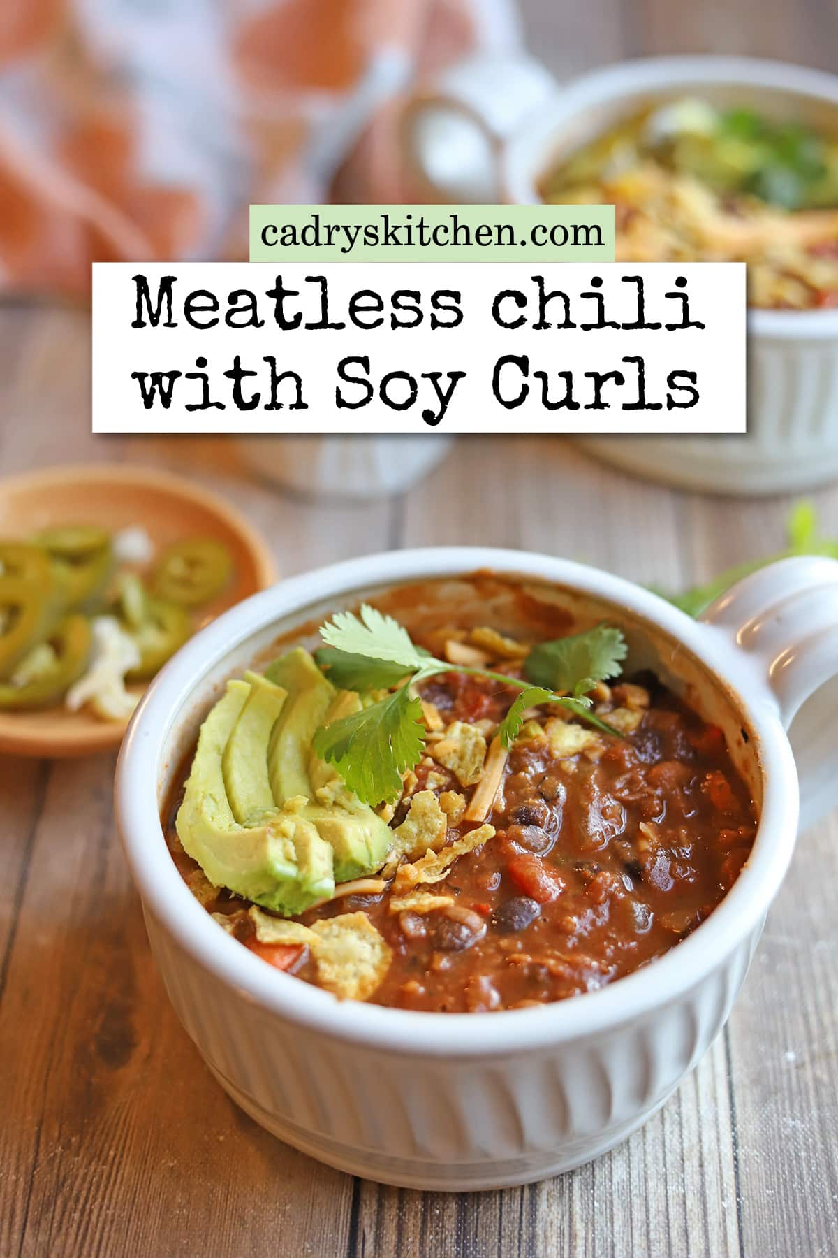 Meatless chili with Soy Curls & beans - Cadry's Kitchen