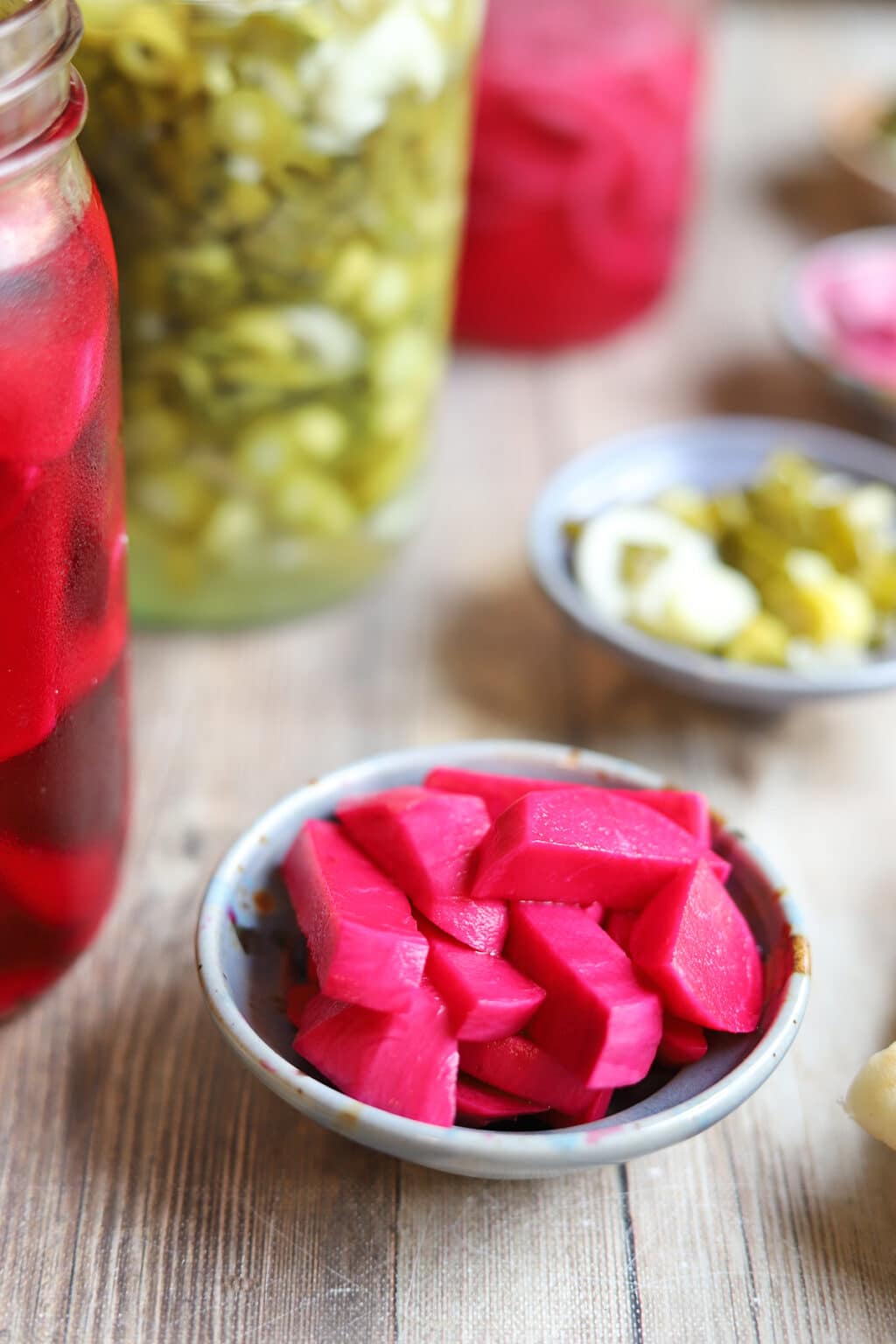 Quick pickled turnips (Middle Eastern style) - Cadry's Kitchen
